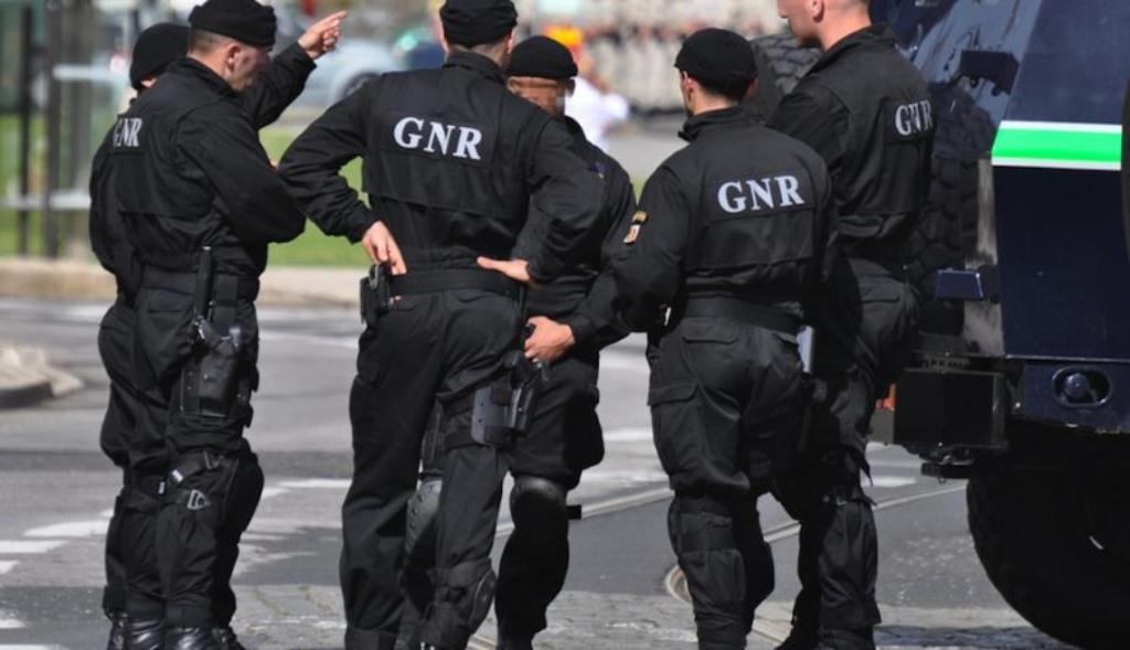 GNR deteve em Lisboa e Évora suspeitos de roubo e furto em 13 distritos ...